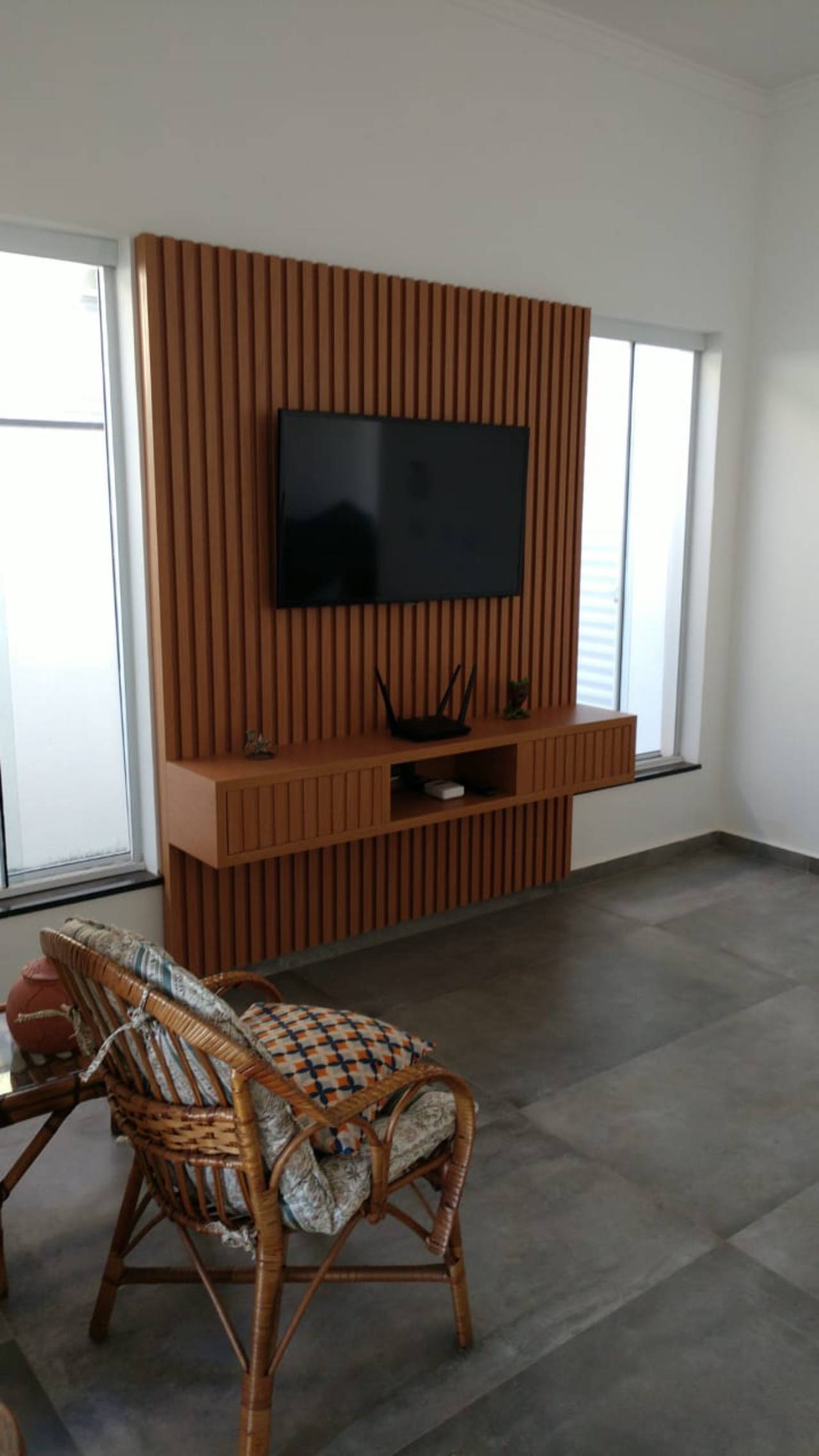 Painél tv ripado em Botucatu, SP | Classificados - Solutudo