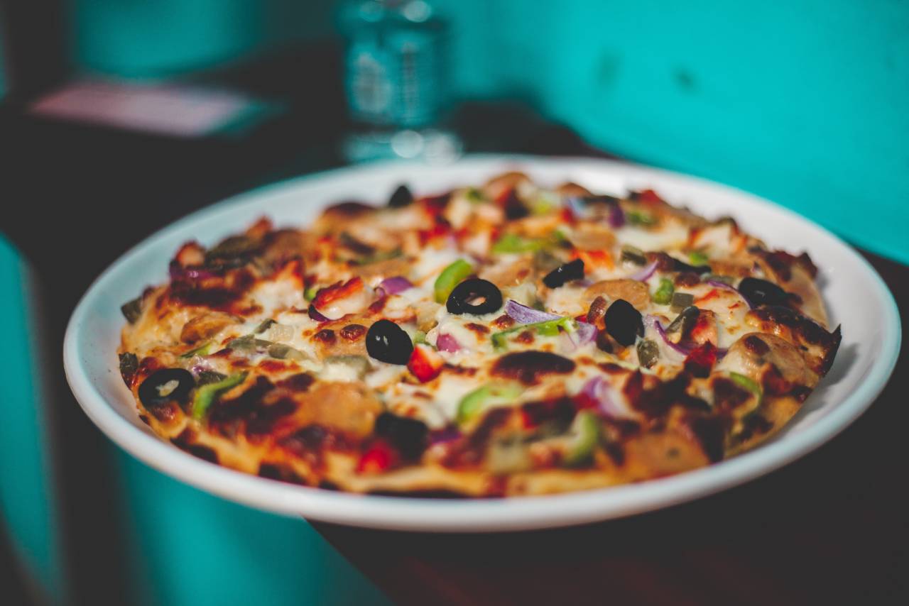 Pizza broto - 4 pedaços em Itapetininga, SP | Classificados - Solutudo