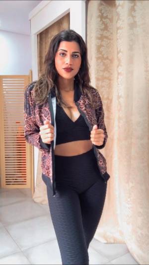 Calça legging básica, jaquetinha bomber e top basico - moda fitness em ... Calça legging básica, jaquetinha bomber e top basico - moda fitness em ...