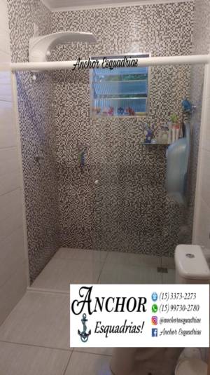 Box de correr frontal - 2 folhas - 1 fixa e 1 móvel em Itapetininga, SP ...